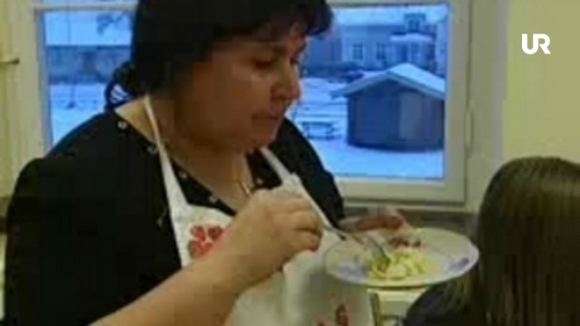 Skolakuten 2002: Eva Klang - en i laget | UR Play