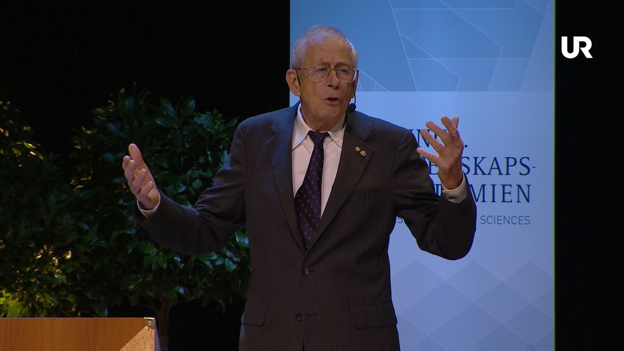 UR Samtiden - Nobelföreläsningar 2019: James Peebles, fysik | UR Play