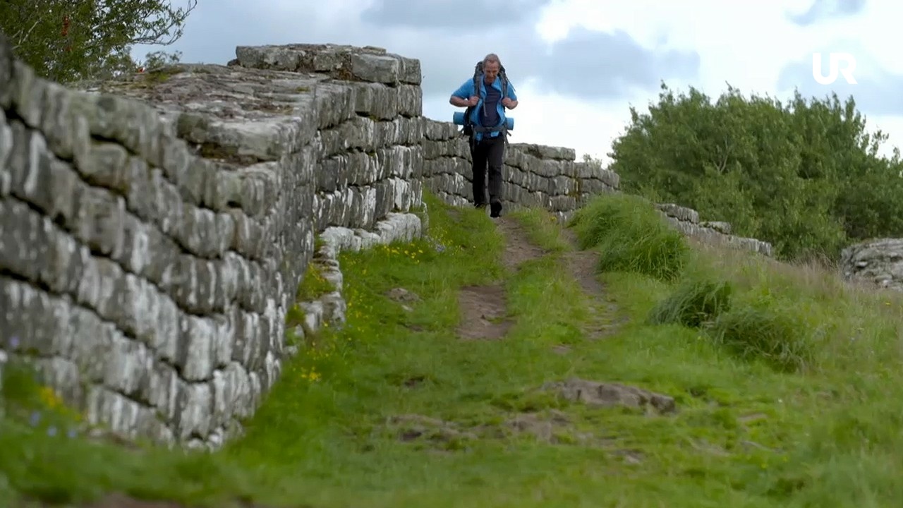 Vandring längs Hadrianus mur: Romarrikets spa | UR Play