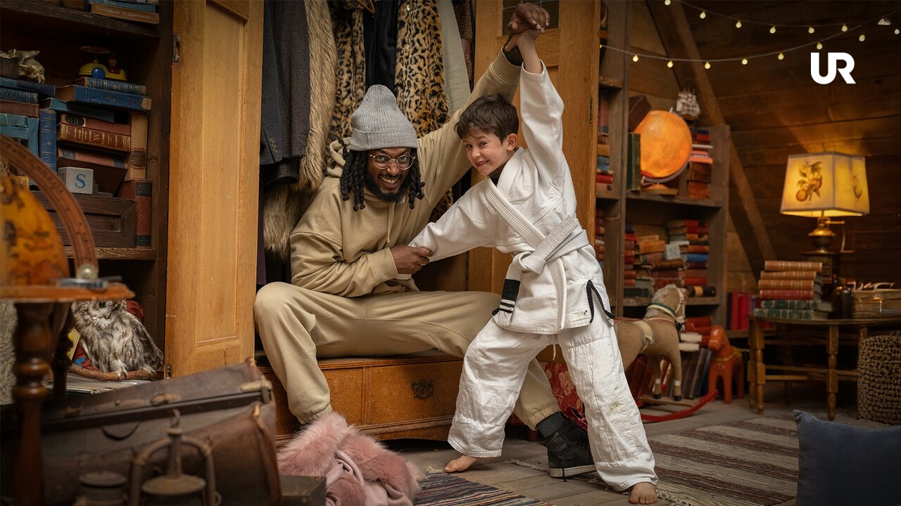 Lässugen - syntolkat: Ahmed Berhan läser Magiska godiskulor | UR Play